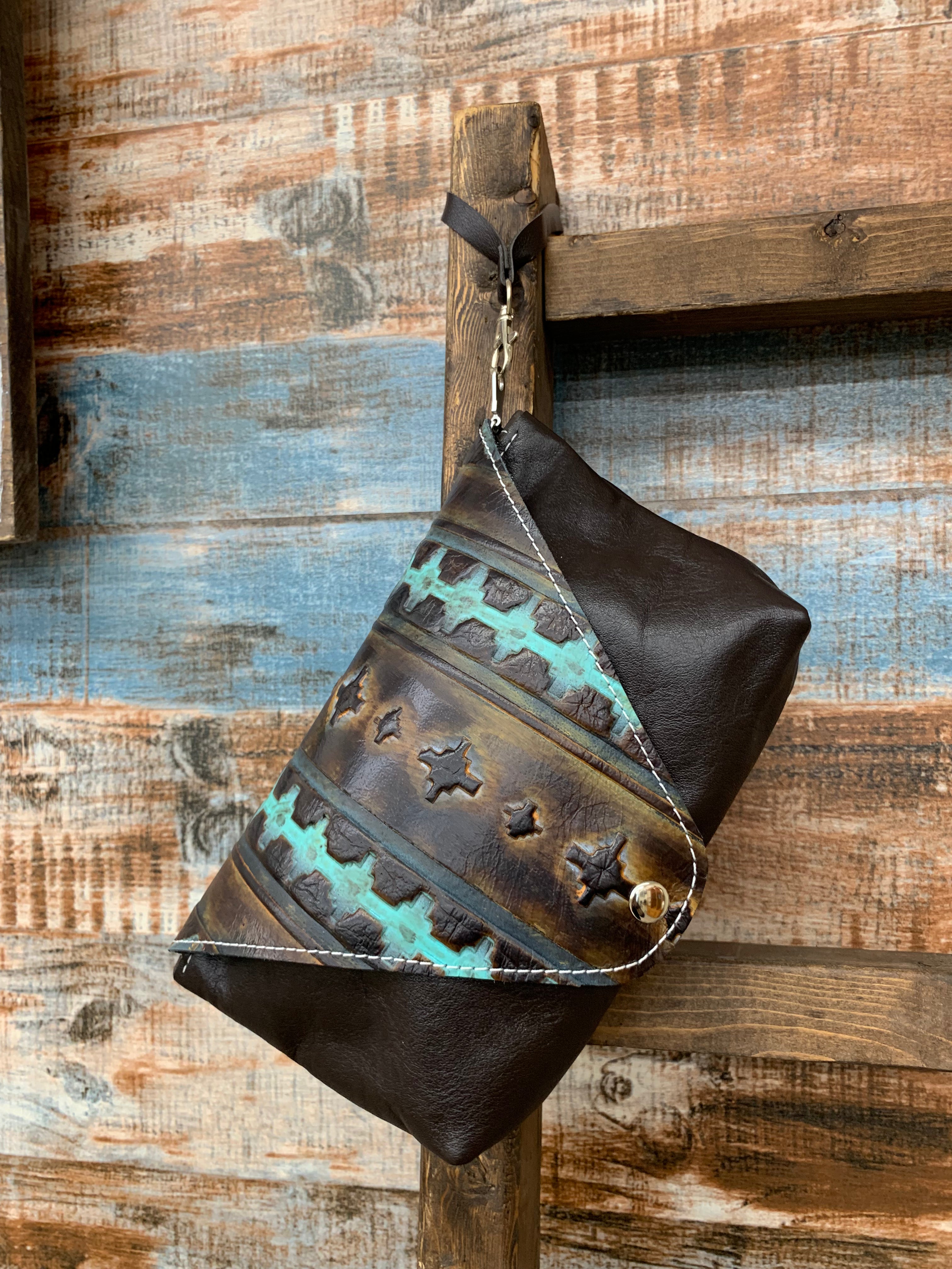 TC Wipe Pouches – Britt's Corner Tack Inc.